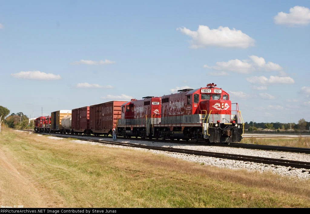 RJCC 1601,1807,1603,1605,3314 arrive at the Distribution center